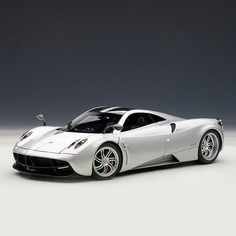 Auto Art - Exquisitely Detailed Scale Model Cars - Touch of Modern