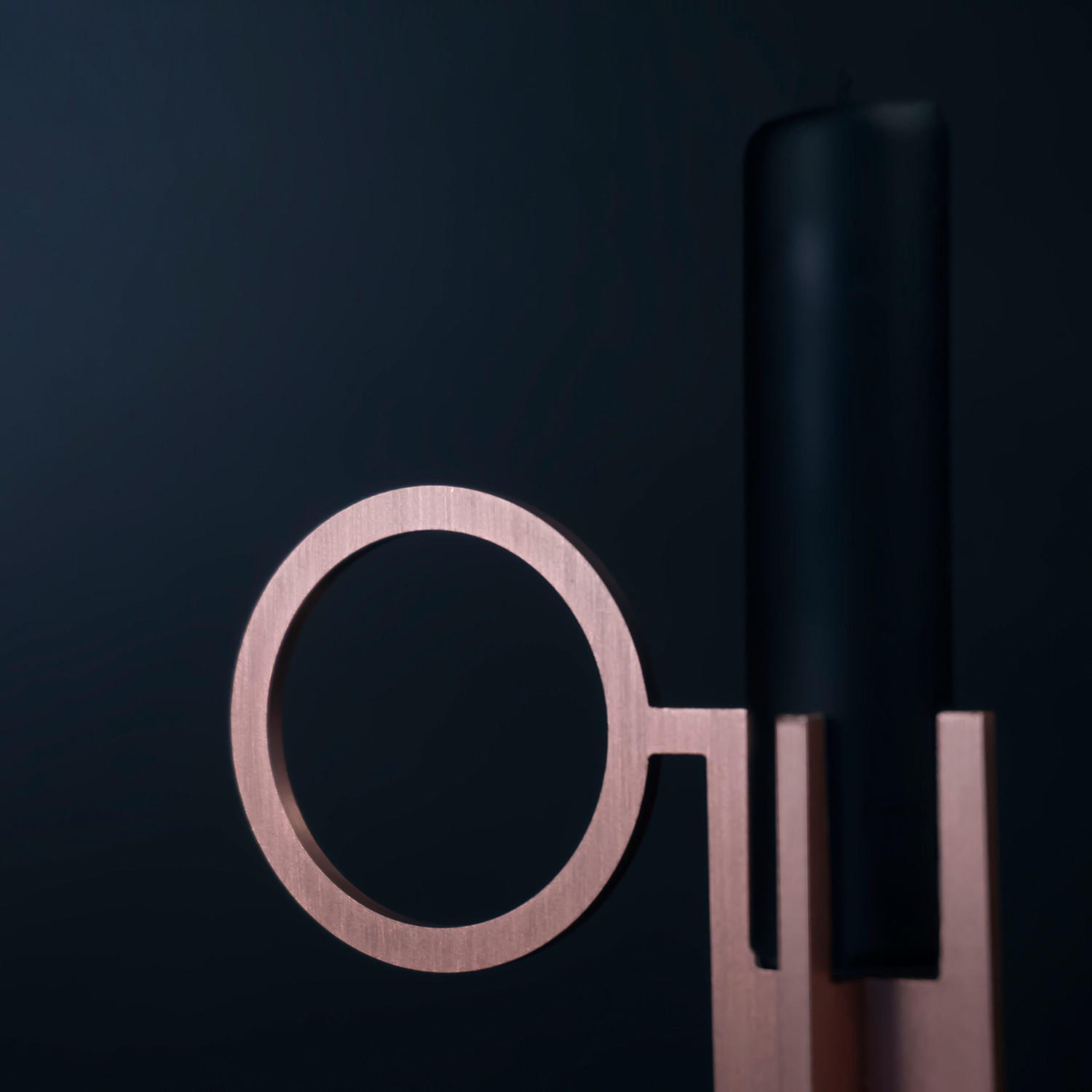 Victor // Simple - Larose Guyon - Touch of Modern