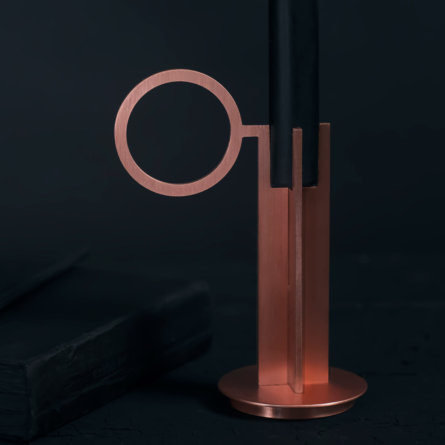 Victor // Simple - Larose Guyon - Touch of Modern