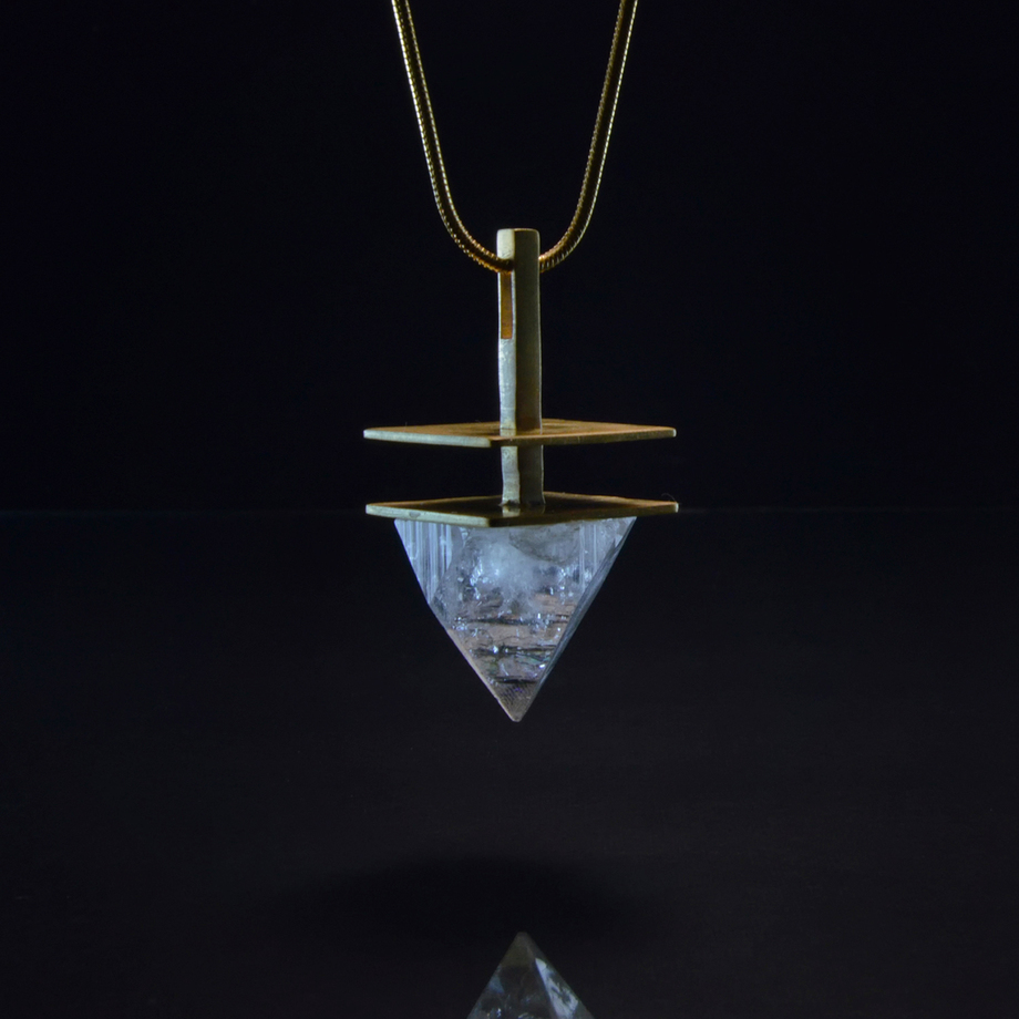Om d'eon - High Frequency Jewelery - Touch of Modern