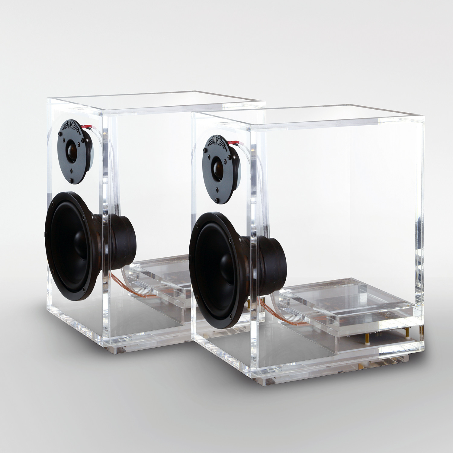 ONEclassic - ONEAudio - Touch of Modern