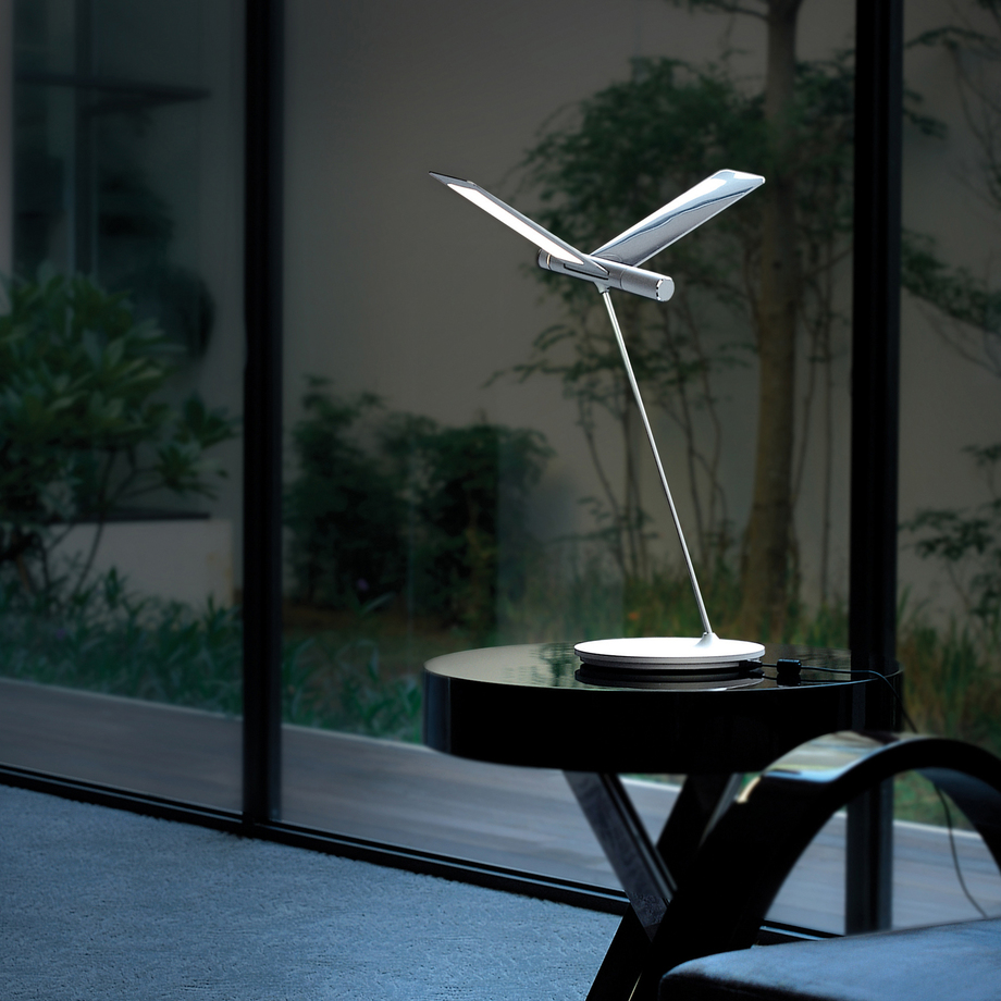 QisDesign - LED Floor & Table Lighting - Touch of Modern