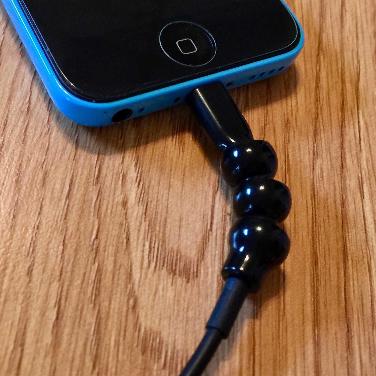 Snakable Armored MFI Certified Lightning Cable (Black) - Snakable ...