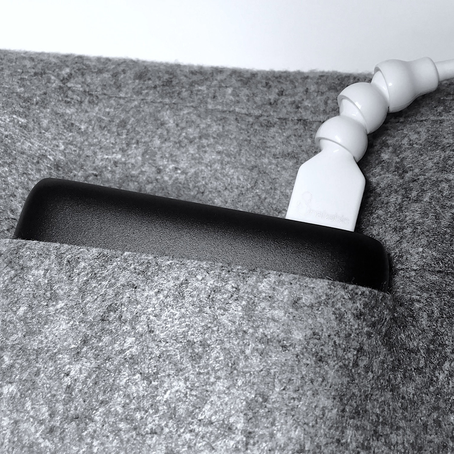 Snakable Armored MFI Certified Lightning Cable (Cloud White) - Snakable ...