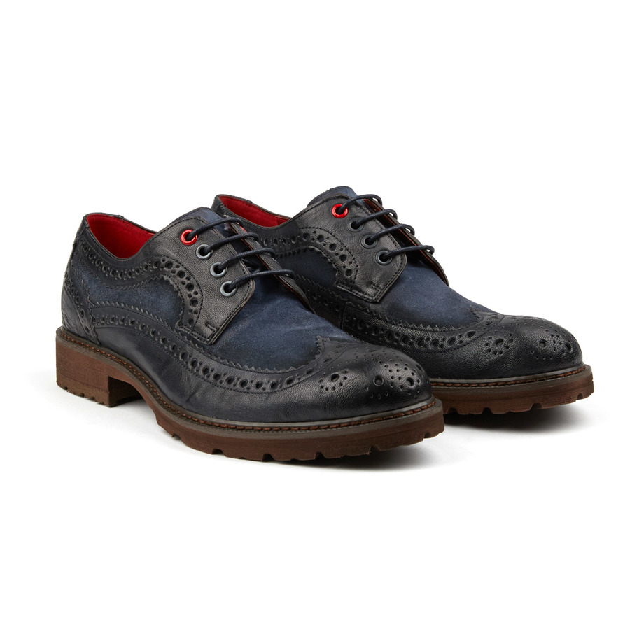 J75 by JUMP - Style-Savvy Leather Shoes - Touch of Modern