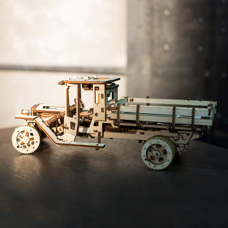 UGEARS - Mechanical Models - Touch of Modern