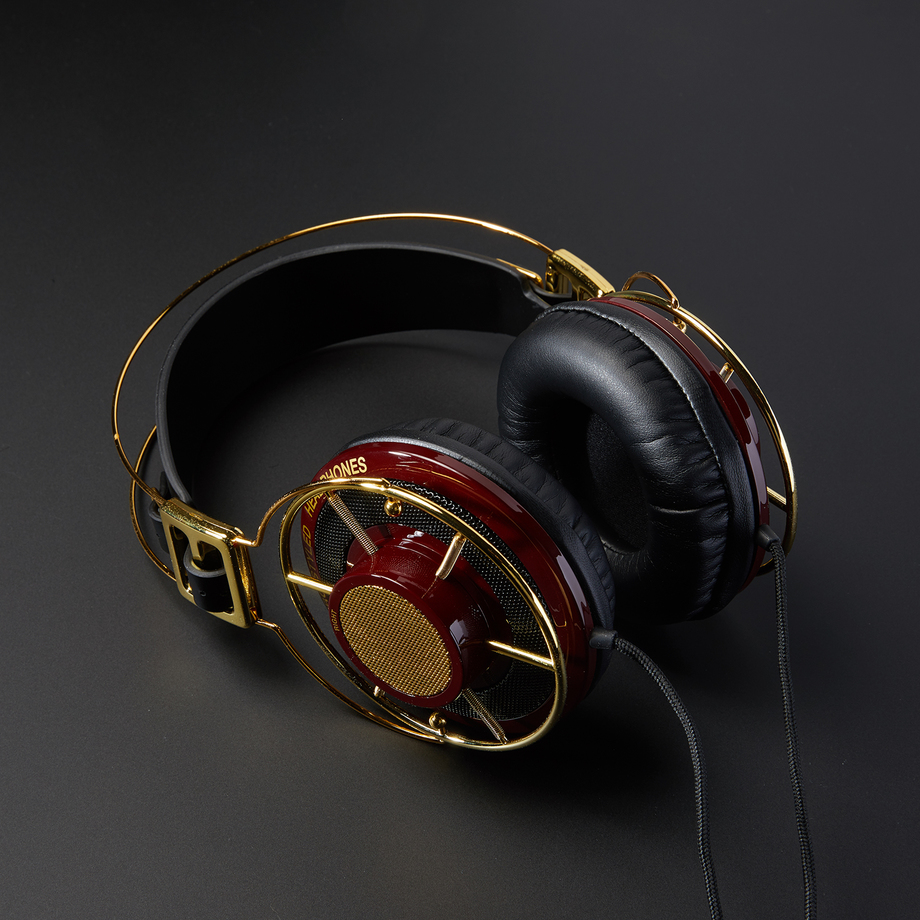 Telefunken - Innovative Audio - Touch of Modern