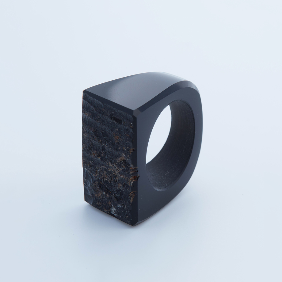 Taller de Obsidiana - Spellbinding Obsidian Rings - Touch of Modern