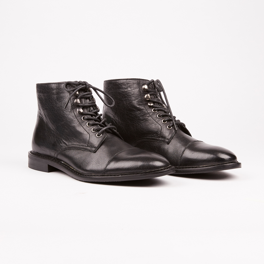 J75 by JUMP - Style-Savvy Leather Shoes - Touch of Modern