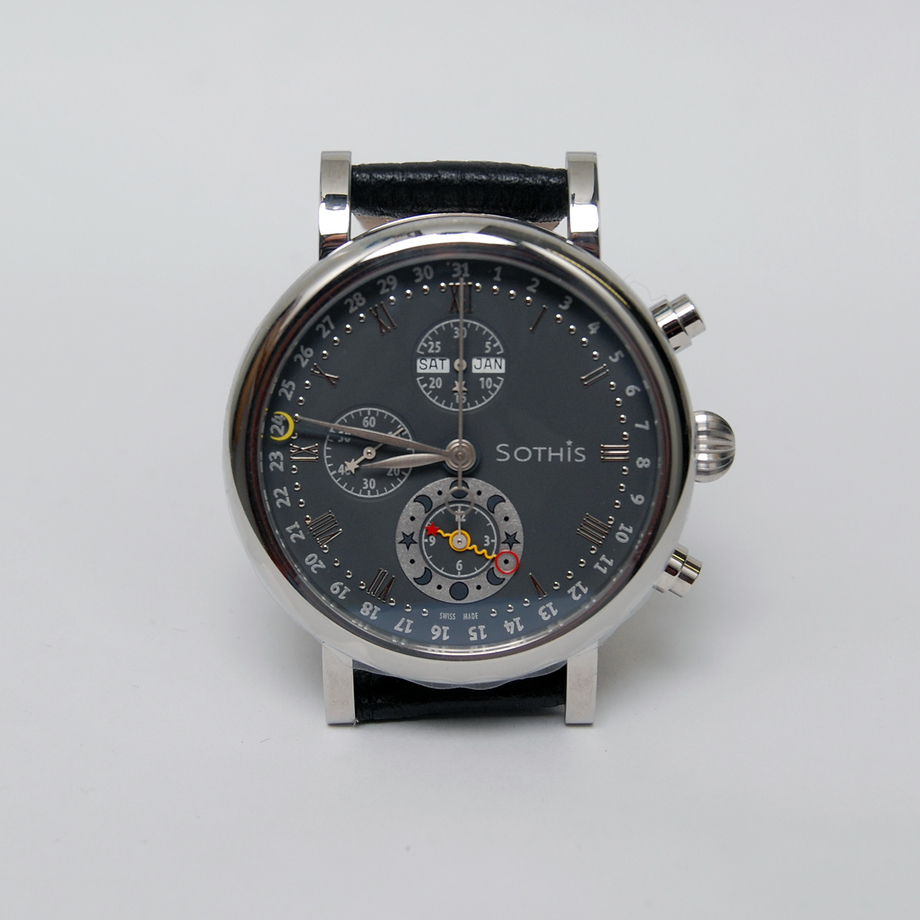 Sothis - Award Winning German Timepieces - Touch of Modern