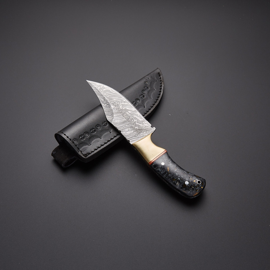 RaB Cutlery World - Impressive D2 + Damascus Blades - Touch of Modern