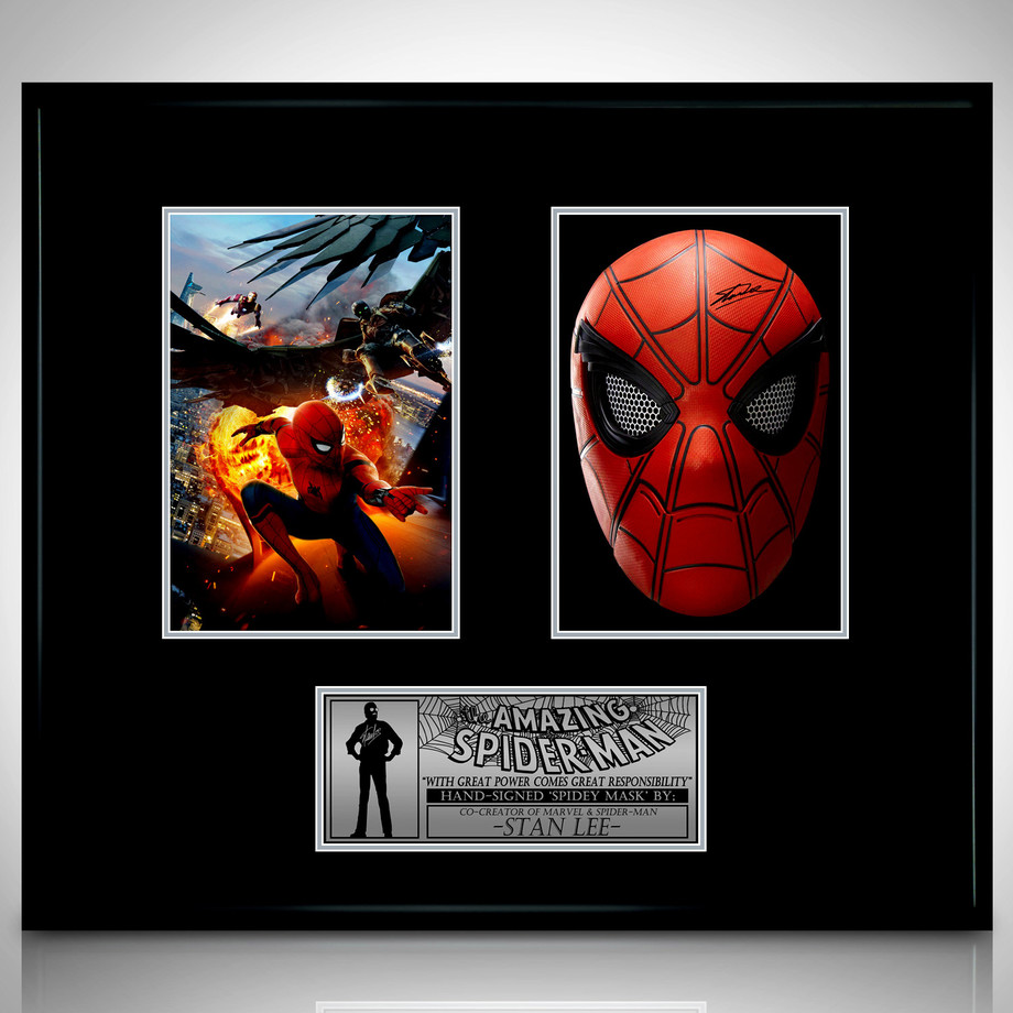 Signed Marvel Memorabilia By RARE-T - Featuring Captain Marvel - Touch ...