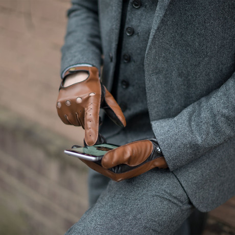 Napo Gloves - Distinguished Touchscreen Gloves - Touch of Modern