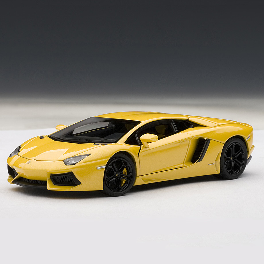 AUTOArt - Precisely Detailed Car Miniatures - Touch of Modern