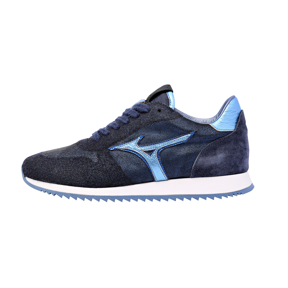 Mizuno - Fashionable Sport Sneakers - Touch of Modern