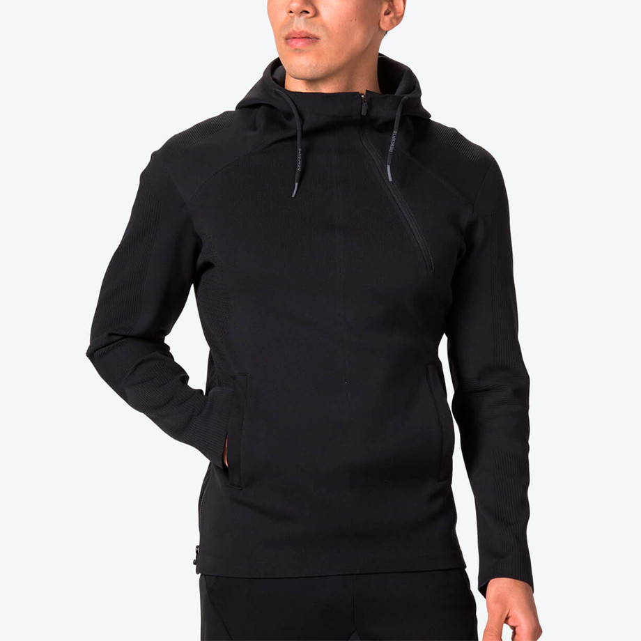 Descente Athletic - Athletic Wear That Moves - Touch of Modern