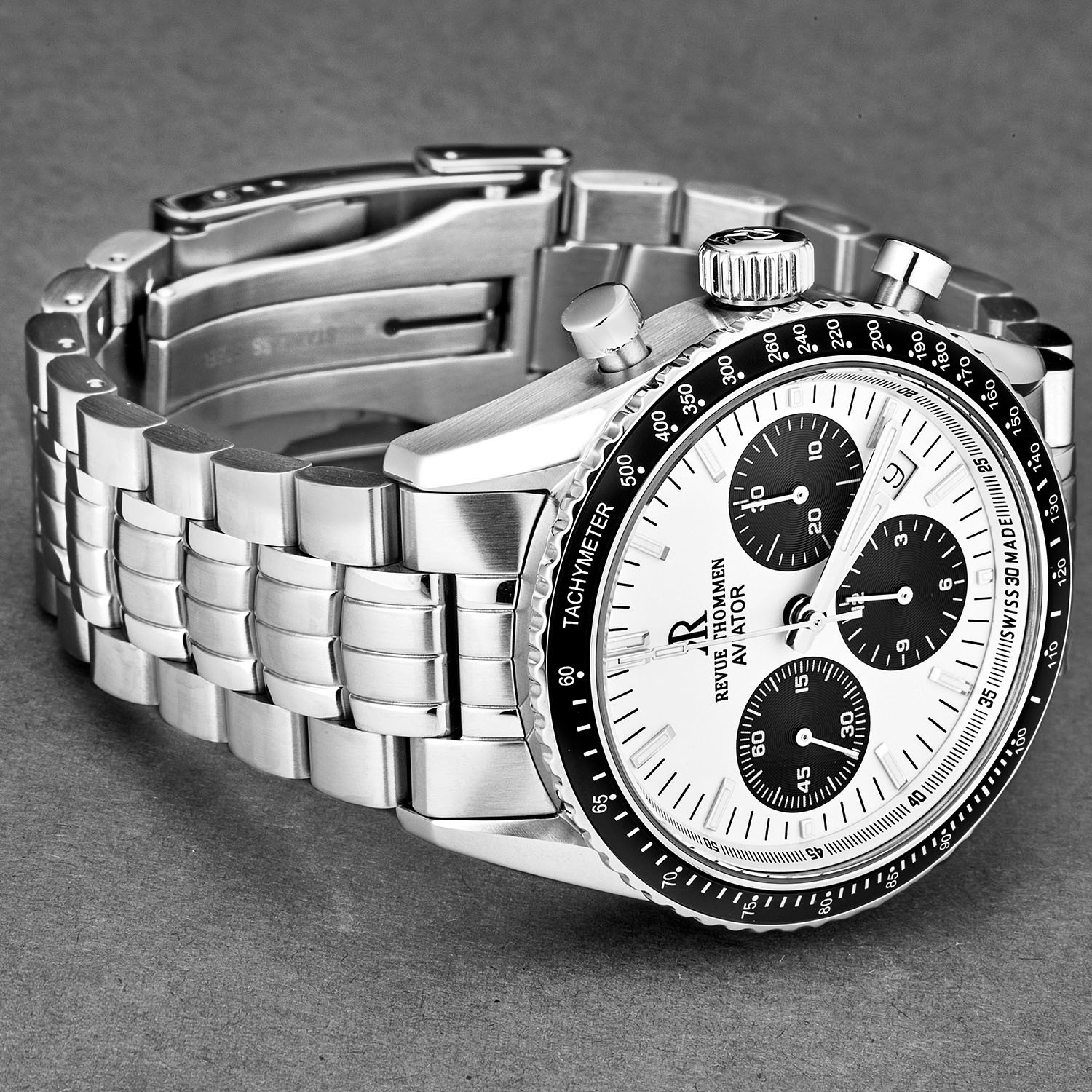 Revue Thommen Aviator Chronograph Automatic 17000 6132 New Revue Thommen Aviator Chronograph Automatic 17000 6132 New