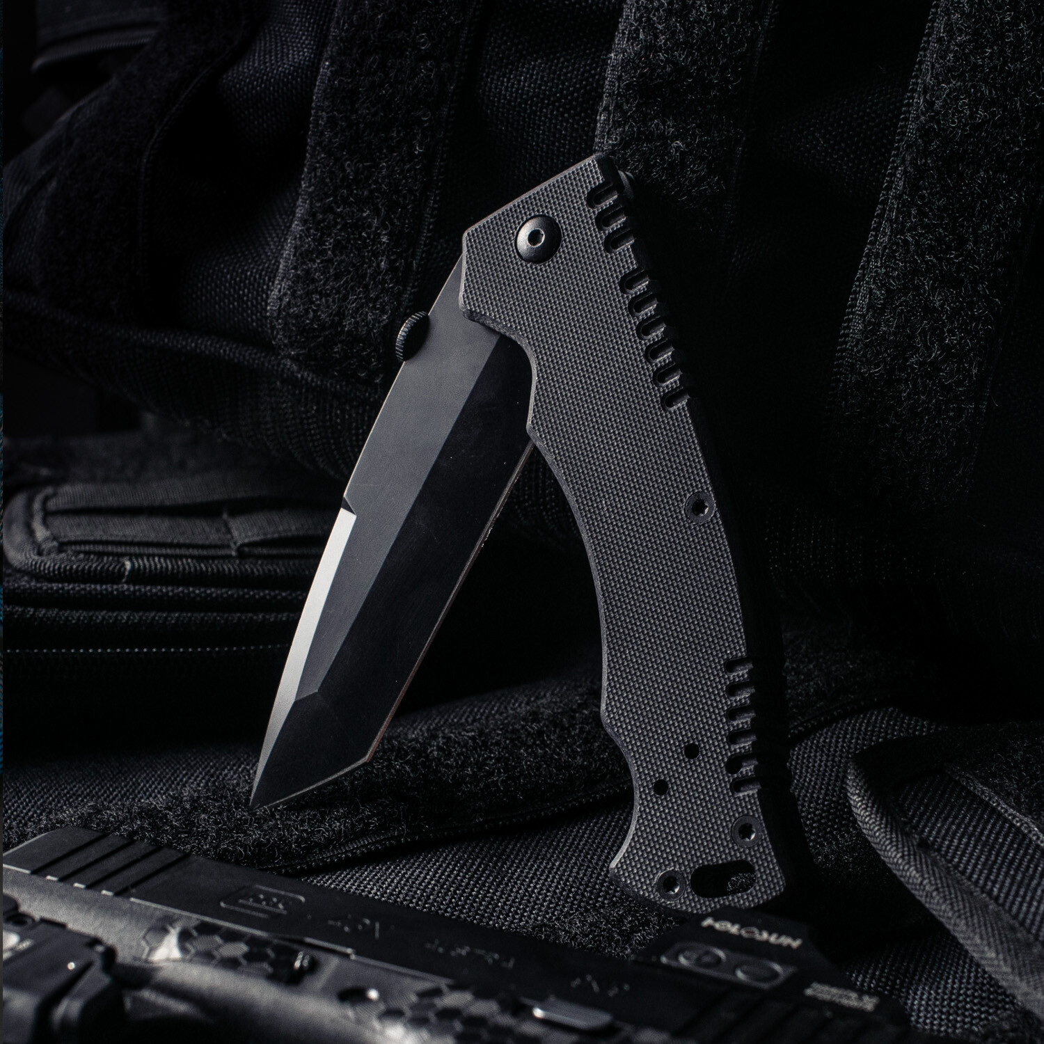 Phantom with Tanto Blade - Raven Crest Tactical - Touch of Modern