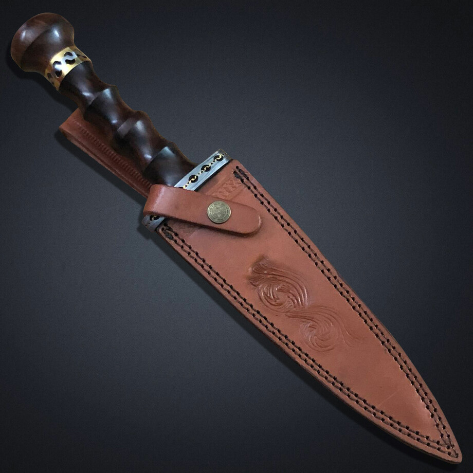 Ash Blades - Handcrafted Sharpness - Touch of Modern