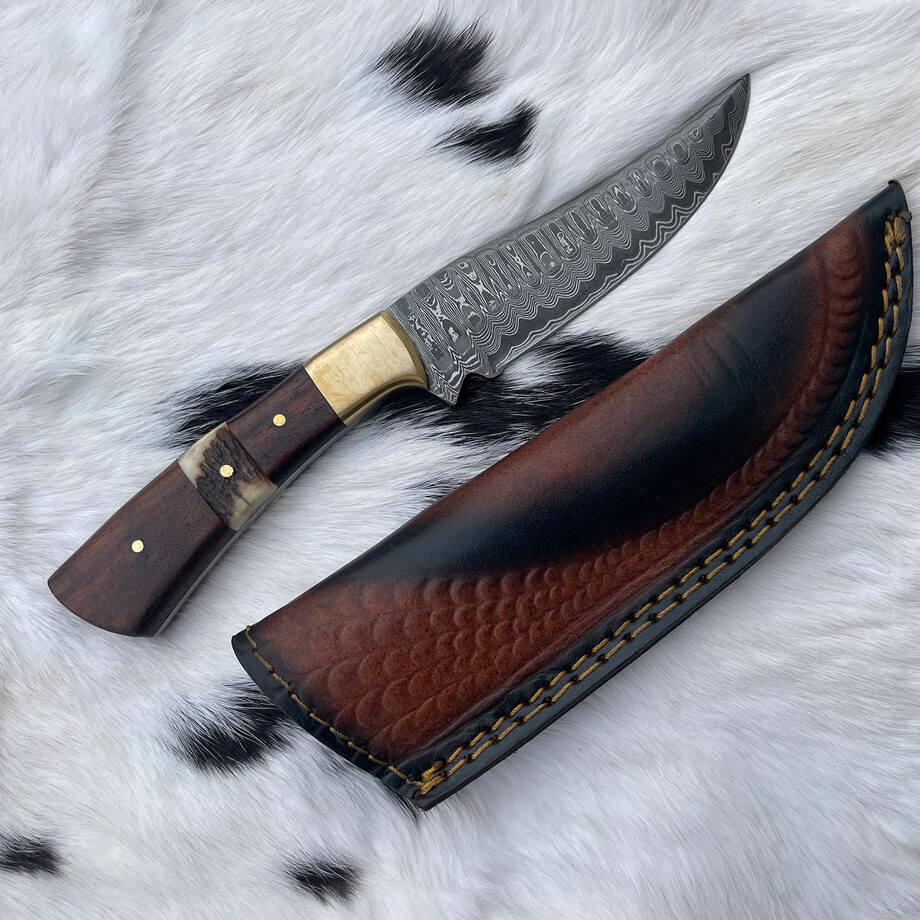 A Knife Collector's Dream - The Allure Of Damascus Steel - Touch of Modern