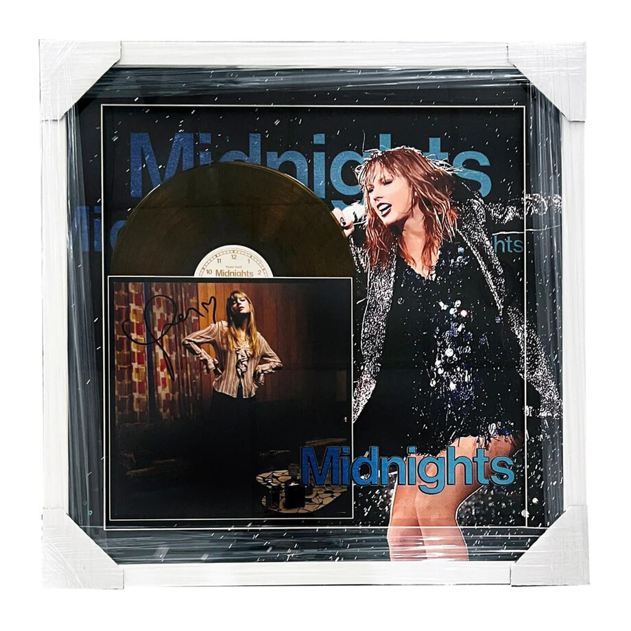 Signed Taylor Swift Memorabilia & More - Gift Your Favorite Swifty ...