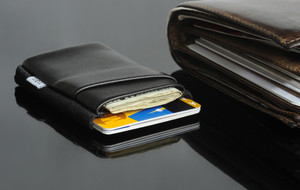 TGT - The Bulk-Free Wallet - Touch of Modern