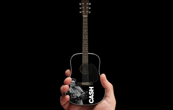 AXE HEAVEN® - Licensed, Mini Guitar Replicas - Touch of Modern