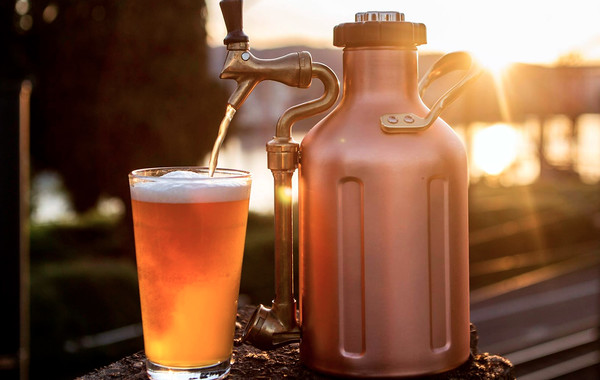 GrowlerWerks - Pressurized Beer Growlers - Touch of Modern