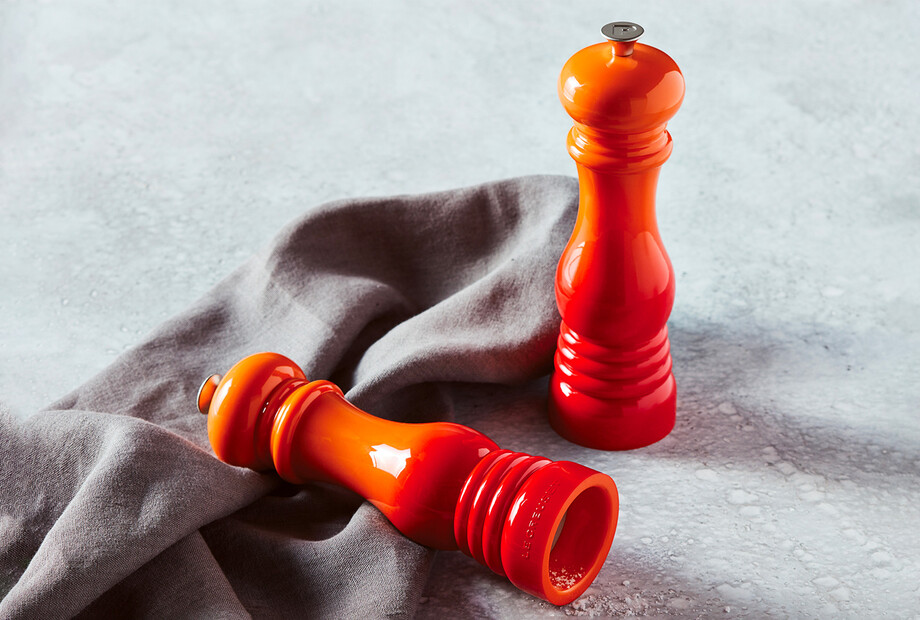 Dry Ice LED Cocktail Machine + 50 Glasses - Jet Chill - Touch of Modern