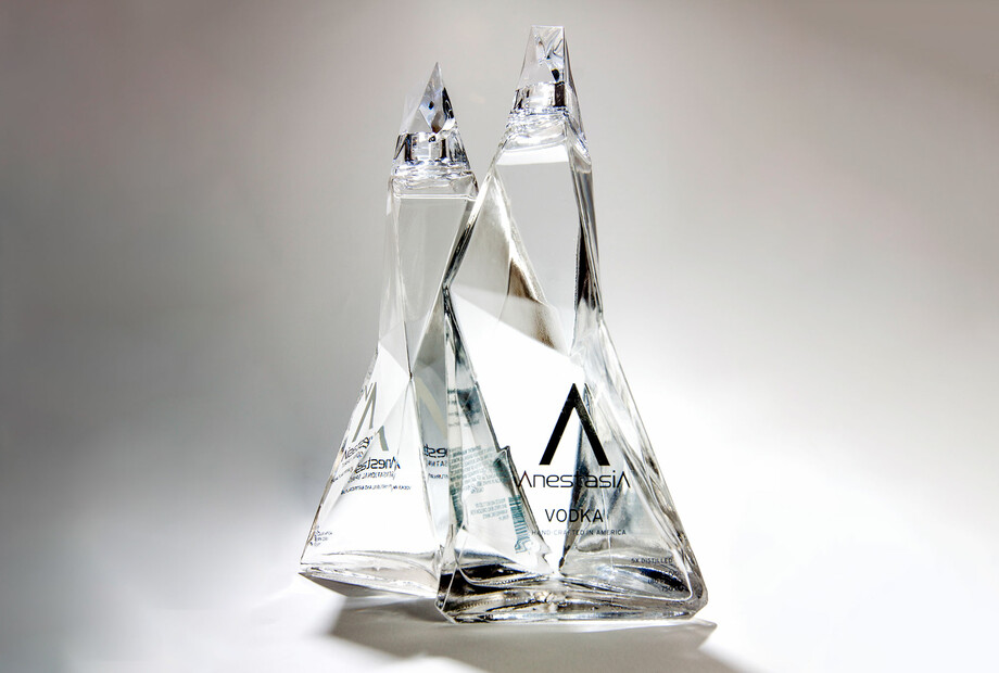 Revolution Wine Glasses Fferrone Designs Touch Of Modern