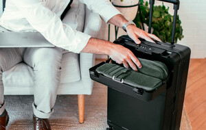 Barmes Design Modular Suitcases - A Travel Buddy For Digital Nomads ...